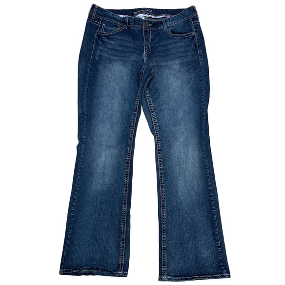 Maurices | Jeans | Maurices Blue Boot Cut Jeans With Subtle Fading ...